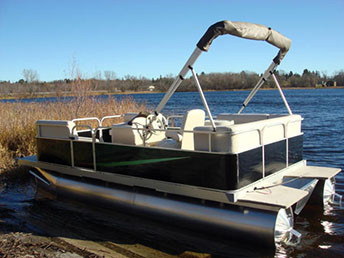 21 ft Crusing Pontoon Boat w/ 23" Tubes & Front Couches